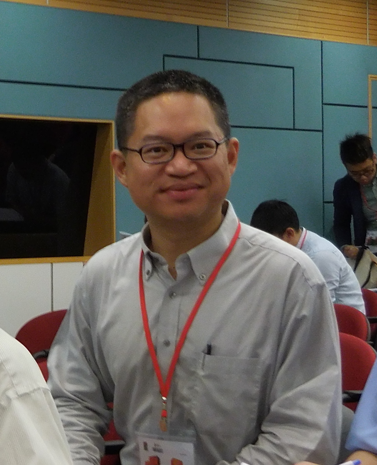 Dr Wah Guan Lim