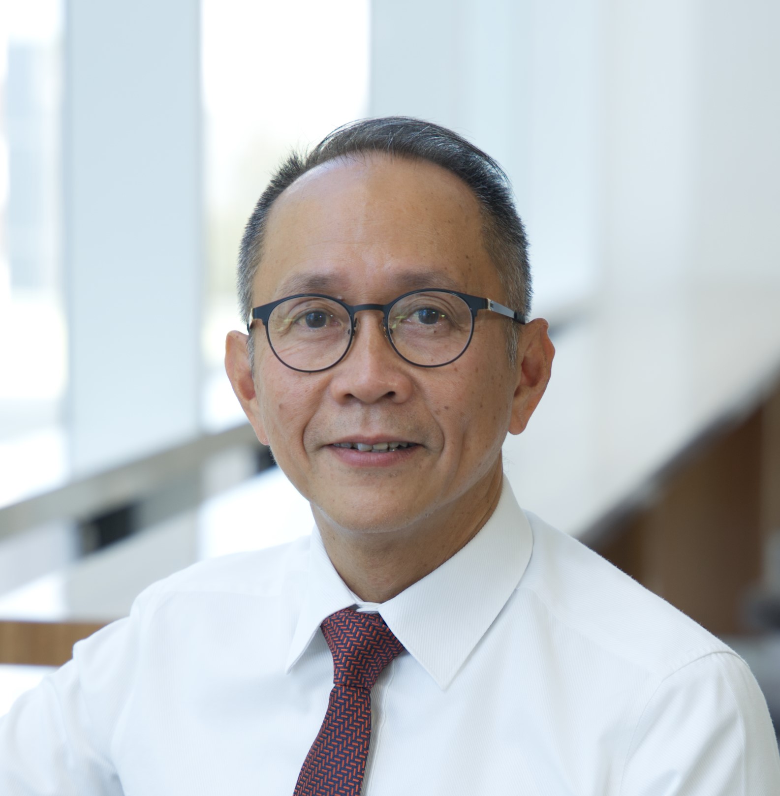 Associate Professor Steven Lui